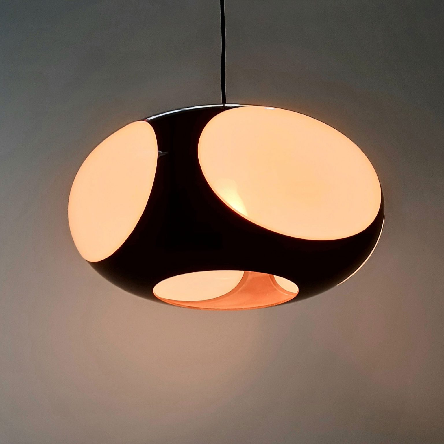 RC27 – Luigi – Colani -UFO – Space Age – ufo of bug eye lamp – Massive ...